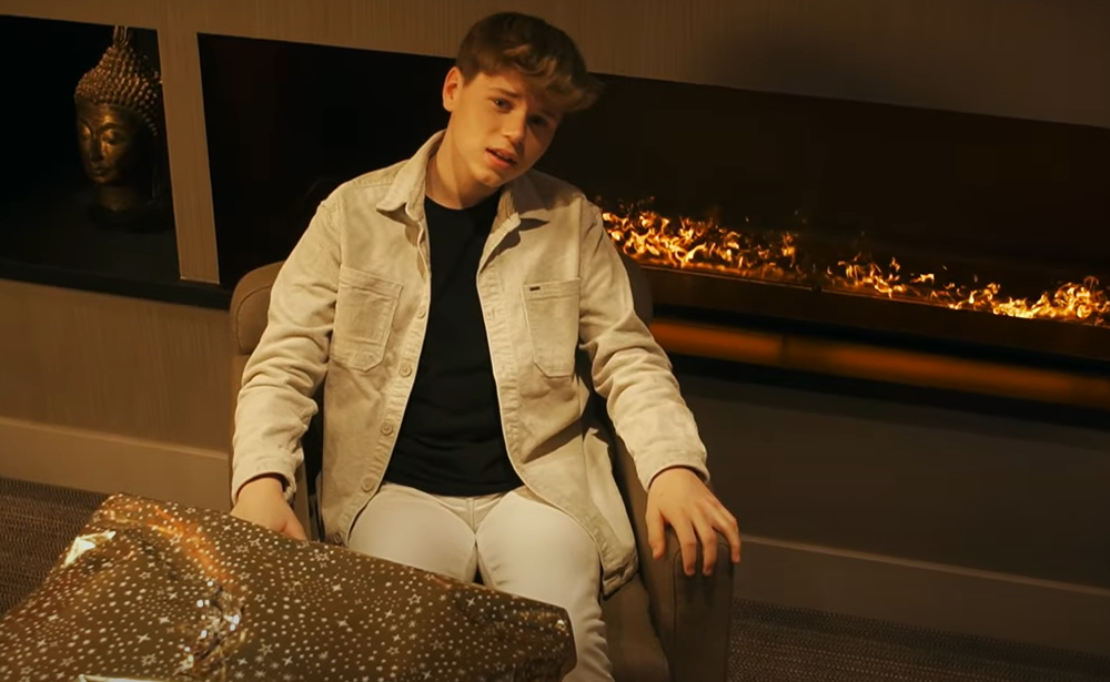 Le Littré accueille Timéo Béasse pour son nouveau clip